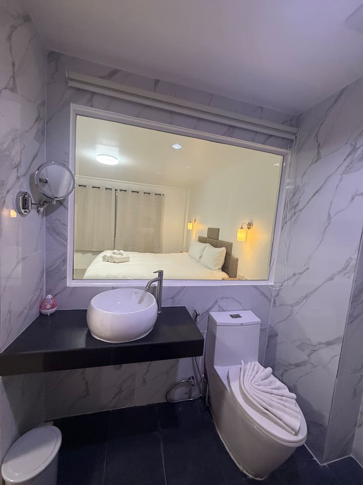 Hôtel En Plein Centre De Patong - Patong Beach