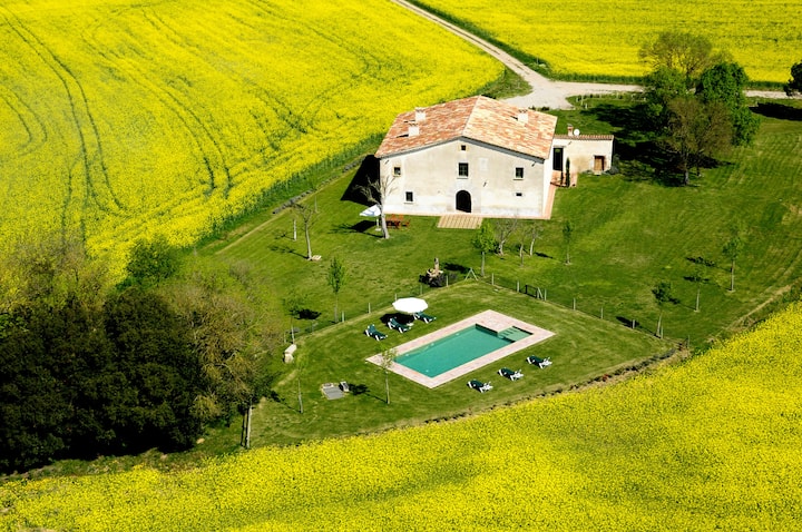 Ferme Du Xviiie Siècle Près De Gérone - Girona