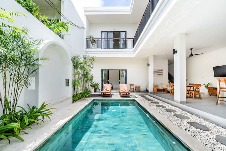 Canggu 3br Pool Villa Berawa | 5 Min To Finns - Bali