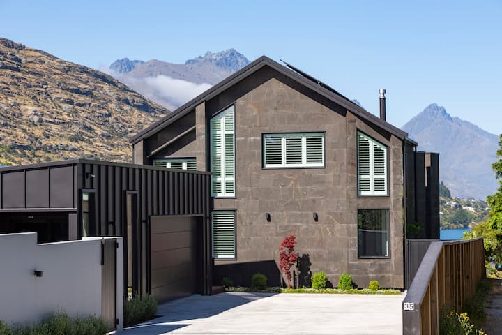 The Luxury Lake House - Queenstown, New Zealand