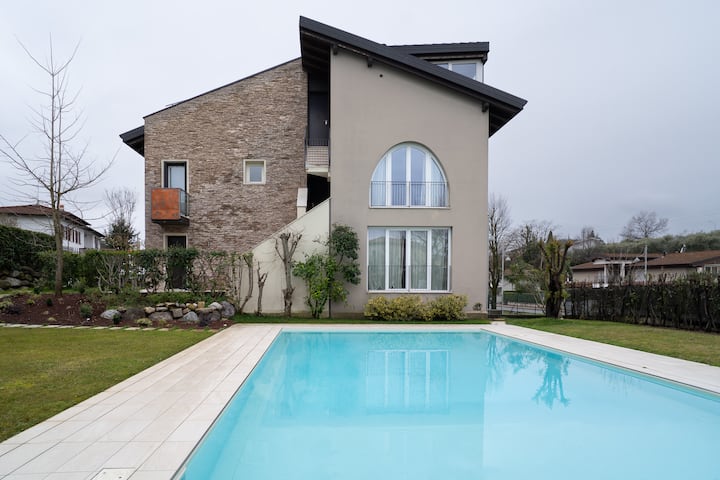 Mery Apartments In Villa Con Piscina E Garage - Moniga del Garda