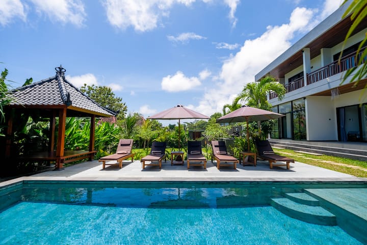 Speciuos  Villa  For Family And Group - Bali