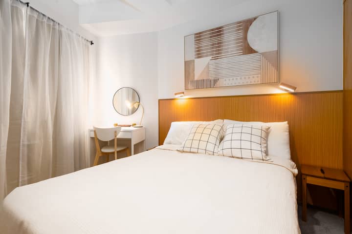 Brand New Japandi - Modern | 1 Br Walk To Moa - Pasay