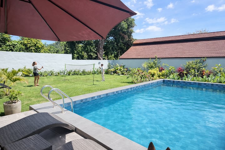 Pool Villa Not Far From Lio Beach: Gym, Garage - El Nido
