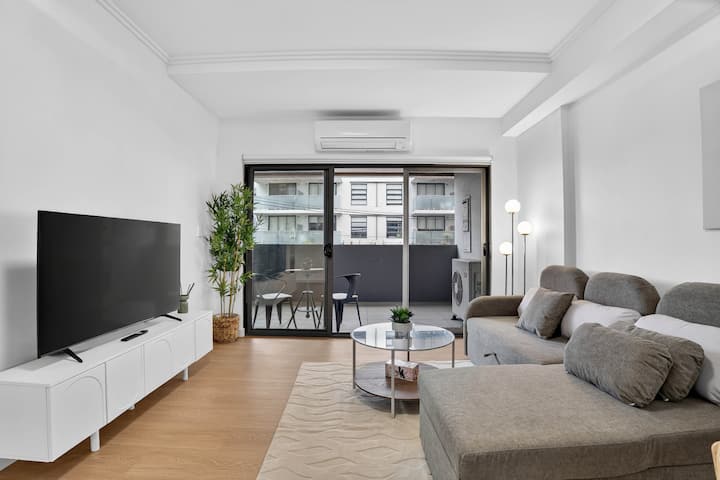 2br With Secure Parking| Walk To Chinatown Burwood - Lewisham