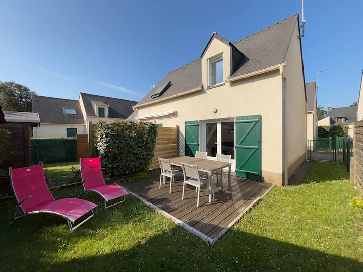 À Deux Pas De La Célèbre Plage De La Mine D'or ! - Pénestin