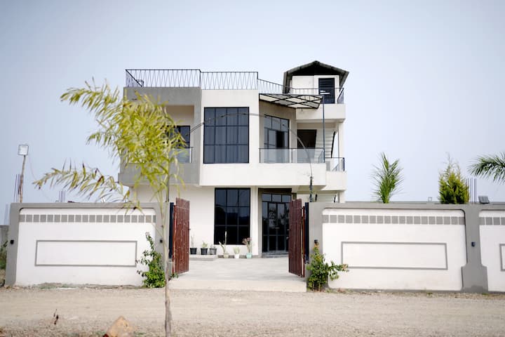 Blue Mountains Villa - Mandsaur
