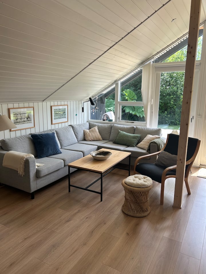 Lille Hyggeligt Sommerhus Tæt Ved Havet. - Denmark