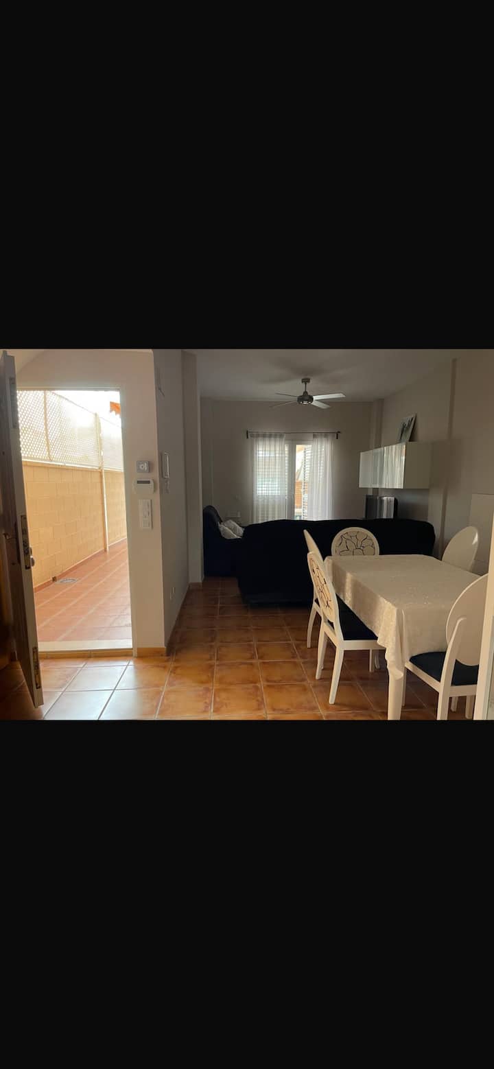 Maison De 3 éTages Près De La Plage - Gandie