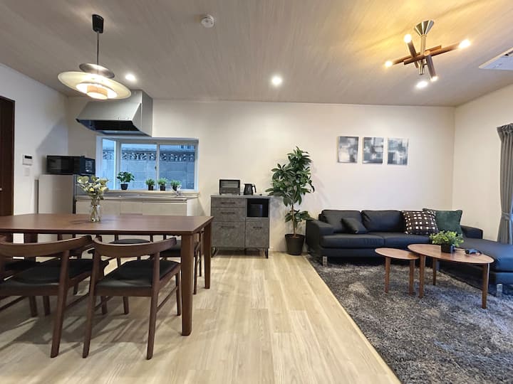 駅近・京都駅15分|10名okの貸切一軒家・風呂2種&トイレ2箇所【ほくと】 - Ōtsu