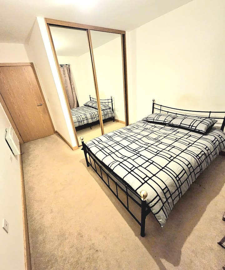 1br Apartment | 4 Guests |10% Off Weekly Stays - Colchester