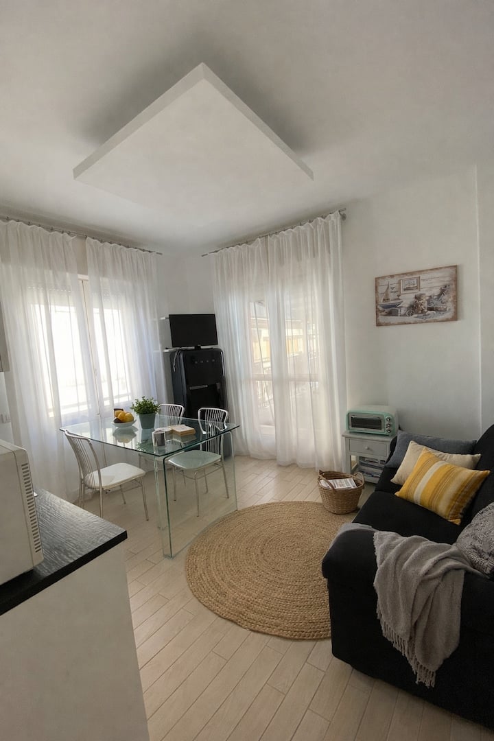 Mare Luce House
Terrazza 2 Minuti Dalla Spiaggia - Laigueglia