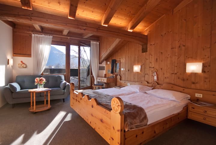 Große Einzimmerwohnung Mit Küche Und Balkon C - Lana