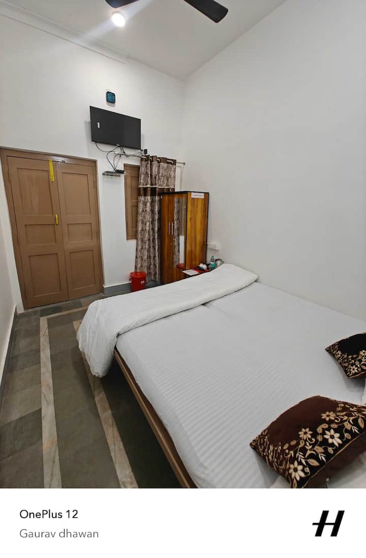 Kaashi Villas - Room 4 - Mughalsarai
