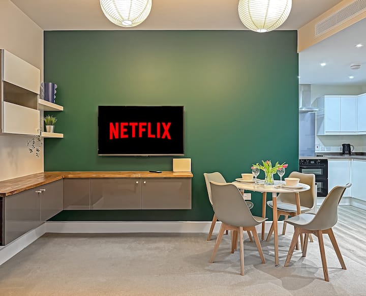 Prime Central Mk Stay~free Parking~air Con~stylish - Milton Keynes