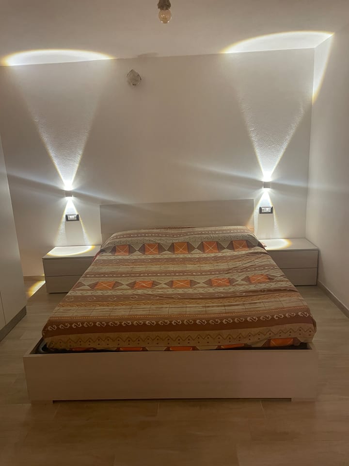 Scauri, Centralissimo Mesi Estivi E Brevi Periodi. - Scauri