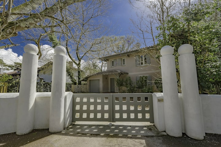 Villas Ajm(piscines Chauffées, Proche Plage) - Arcachon