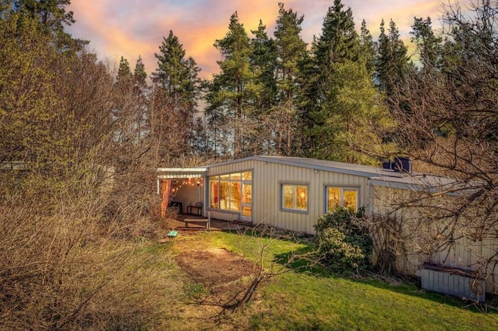 Rymlig Villa I Sörby - Gävle