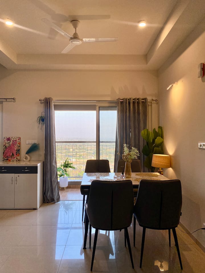 Cloud Reign*33 | Skyline 2bhk · Gift City · Pool - Ahmedabad