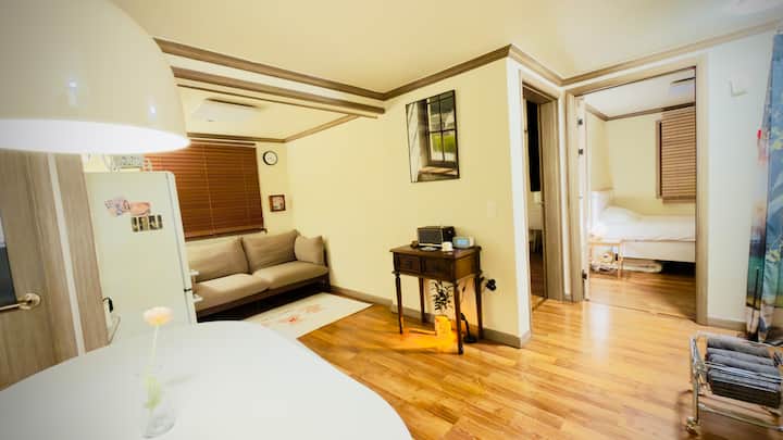 행리단길 감성스테이/오픈할인/5인숙박/주차지원/빔시네마·보드게임 - Suwon-si