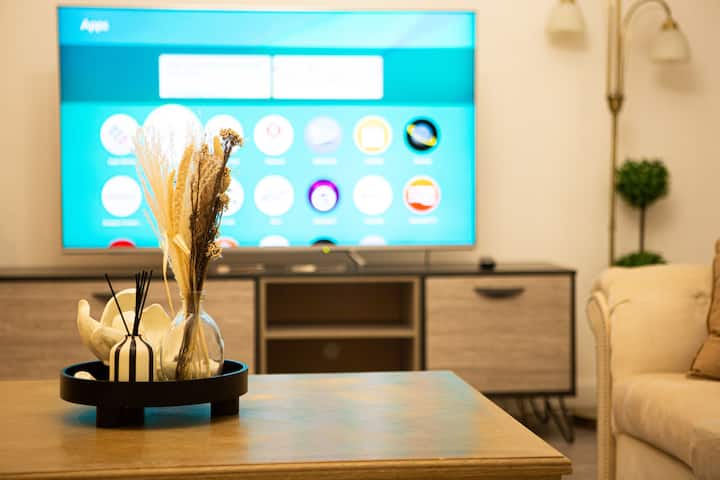 Contractor & Family Stay | 5 Beds | Parking | Wifi - Milton Keynes