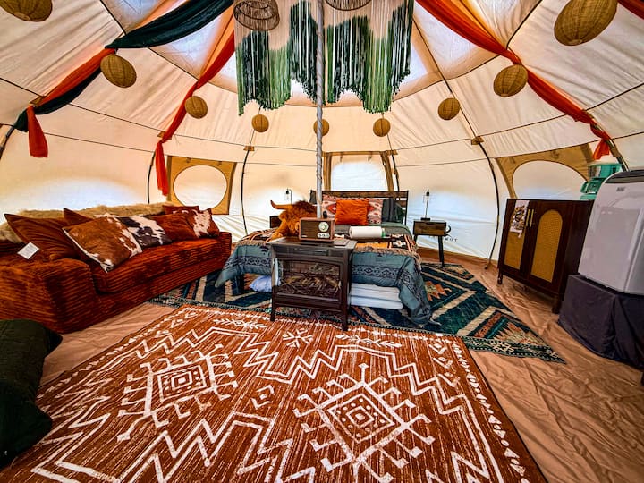 The Moo-tel Yurt - Jacksonville, FL