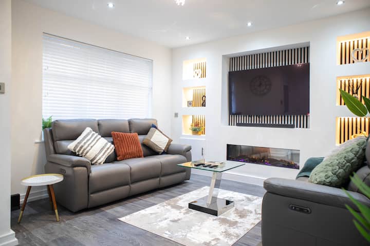 Luxury Preston Home • 3 Beds • Sleeps 6 - Preston