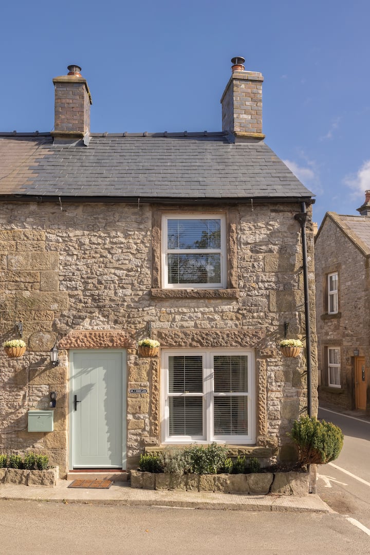 Newly Refurbished Cottage In Peak District Village - Bakewell