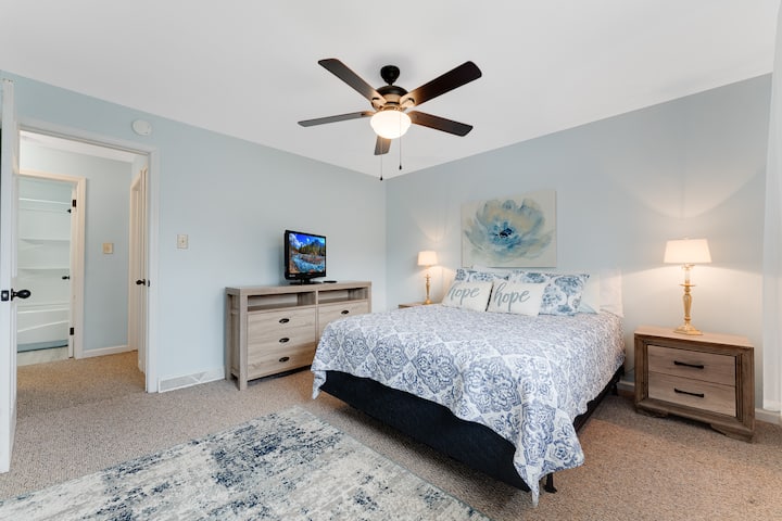 Entire Home Near Wvu – 5 Min To Campus - West Virginia