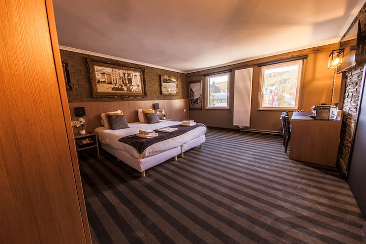 Hôtel Ardenne - Chambre Triple Au Centre De Spa - Spa