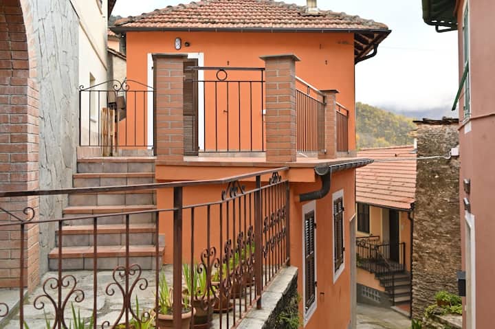 Casa Ad Armo, Borgo Ligure A 2 Passi Da Alassio - Armo