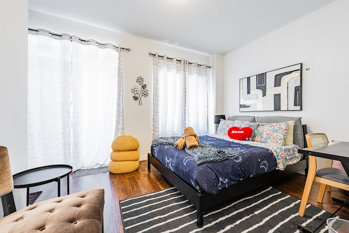 1br Apt In Cliff & Queensway, South Miss - Mississauga