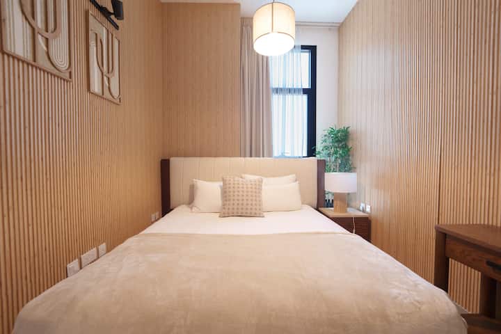 Golden Sunset Luxe 1br - Sharjah