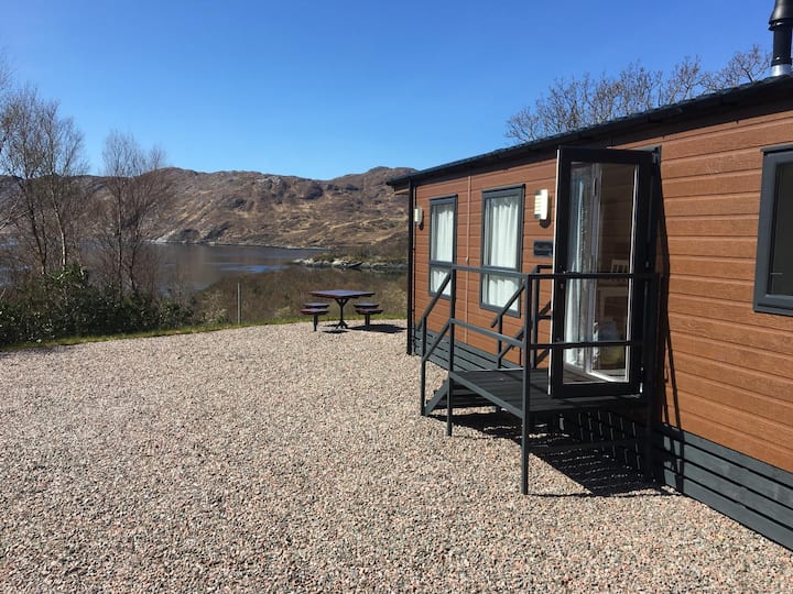 Peaceful Lodge In The Scottish Highlands - Loch Morar