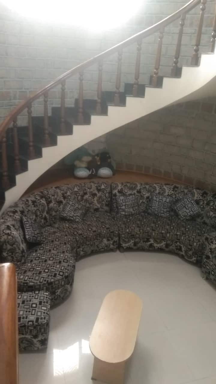 Spacious 5 Bhk In Mysore - Mysuru