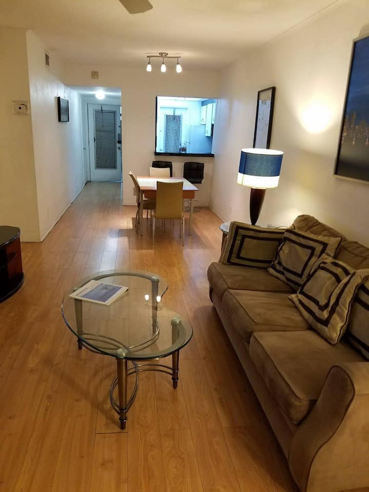 Modern 2 Bedroom Apartment In North Miami Beach - North Miami Beach, FL