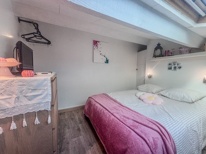 Joli T2 & Sa Mezzanine, Au Port, Proche Du Centre. - Francja