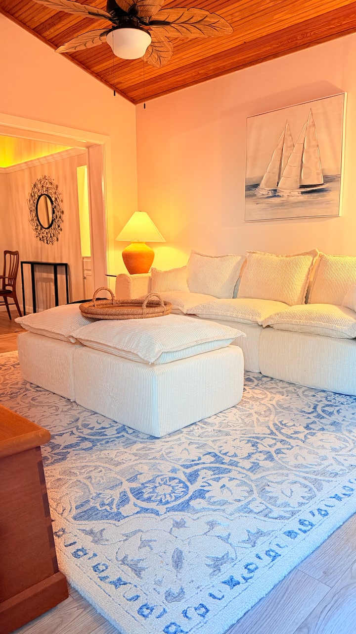 Luxury Coastal Retreat • 3br • Sleeps 6 - Portsmouth, NH