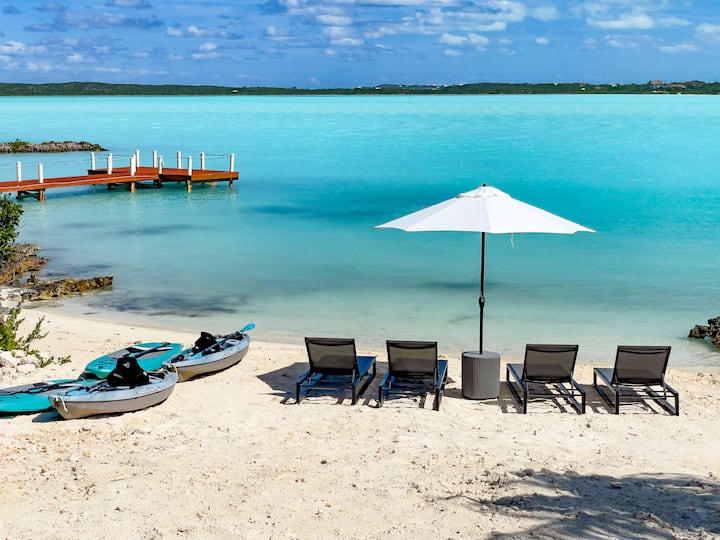 Nanina 3bedroom,3bathroom Beachfront Paradise - Turks and Caicos Islands