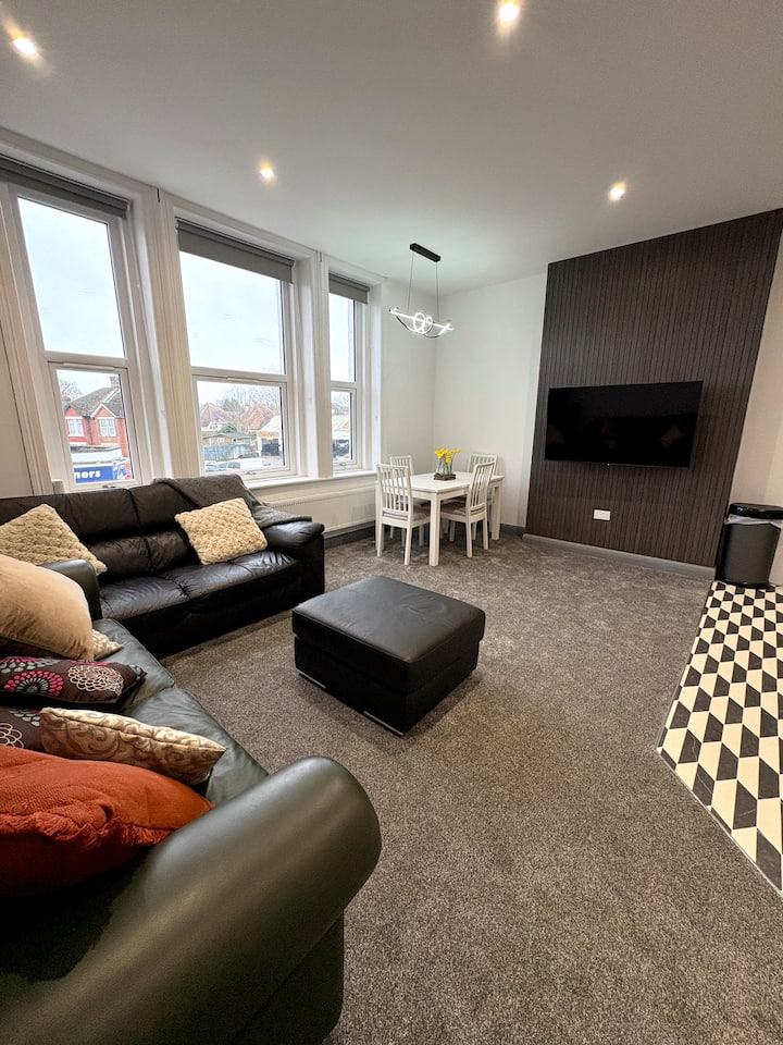 New Spacious 4bed Duplex Sleeps8+2 Near Beach/shop - Bournemouth