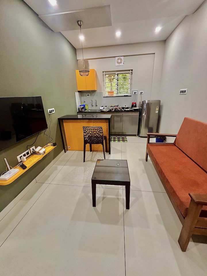 Premium Studio Apartment Near Technopark Back-gate - Thiruvananthapuram