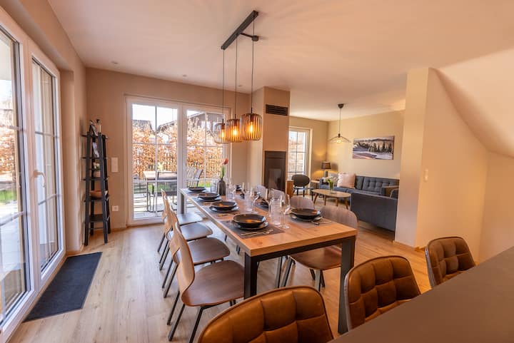 Haus Anuk - Hochwertige Wohnung Mit Bergblick - Farchant