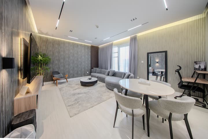 2br Stone Nest With Gym & Garage Parking - Sharjah