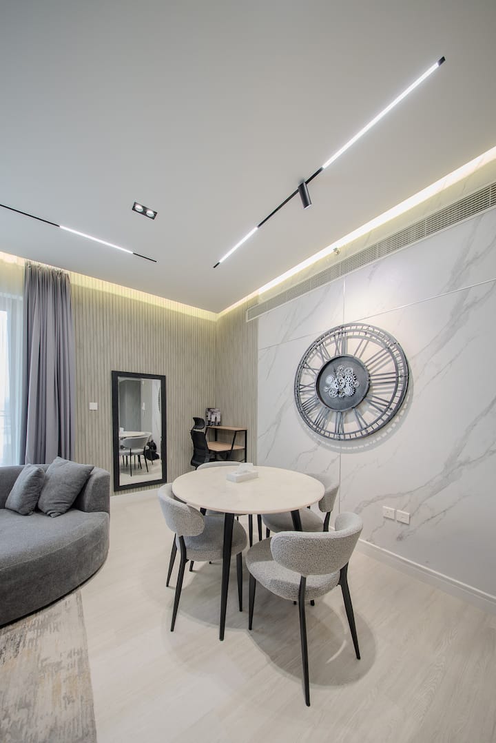 2br Stone Nest With Gym & Garage Parking - Sharjah