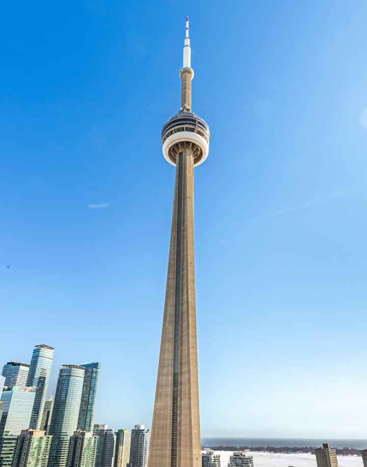 Luxury Cn Tower View, 2bedrm, 2bath, Free Parking - Toronto