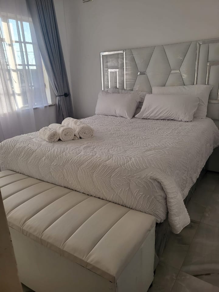 Cnr Acacia And Winterfall Cottage. Westgate Area D - Harare