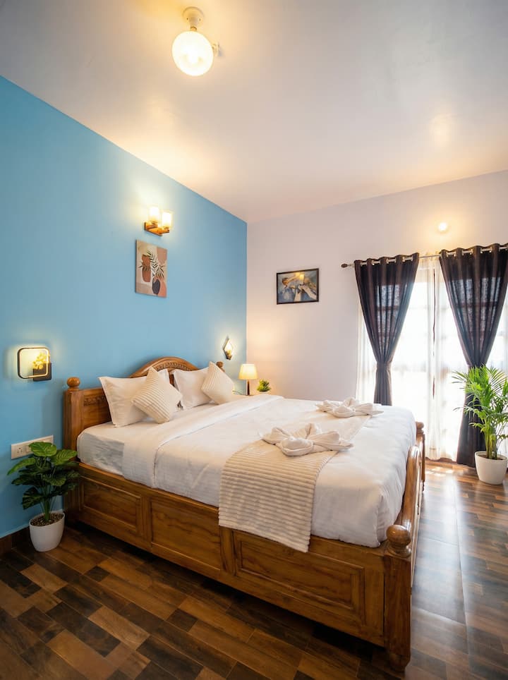 10 Br Villa Apartment At Candolim With Pool - Goa