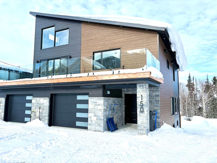 Bonheur Des Monts (Un Chalet Pour Toi) - Québec