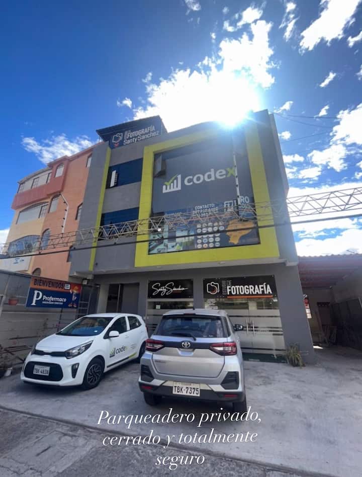 Río & Cielo Suite-miraflores: Exclusiva Y Modesta - Ambato