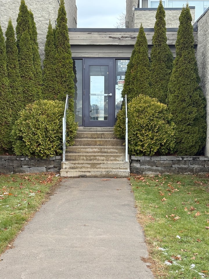 Unit Number 9 - Brockville